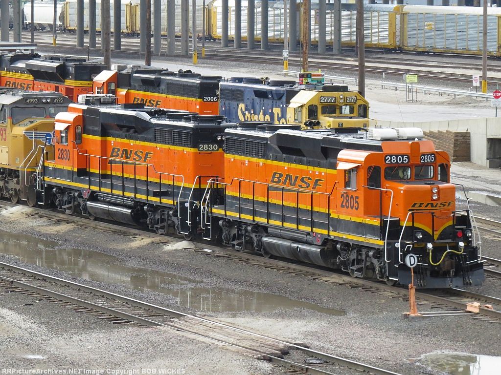 BNSF 2805